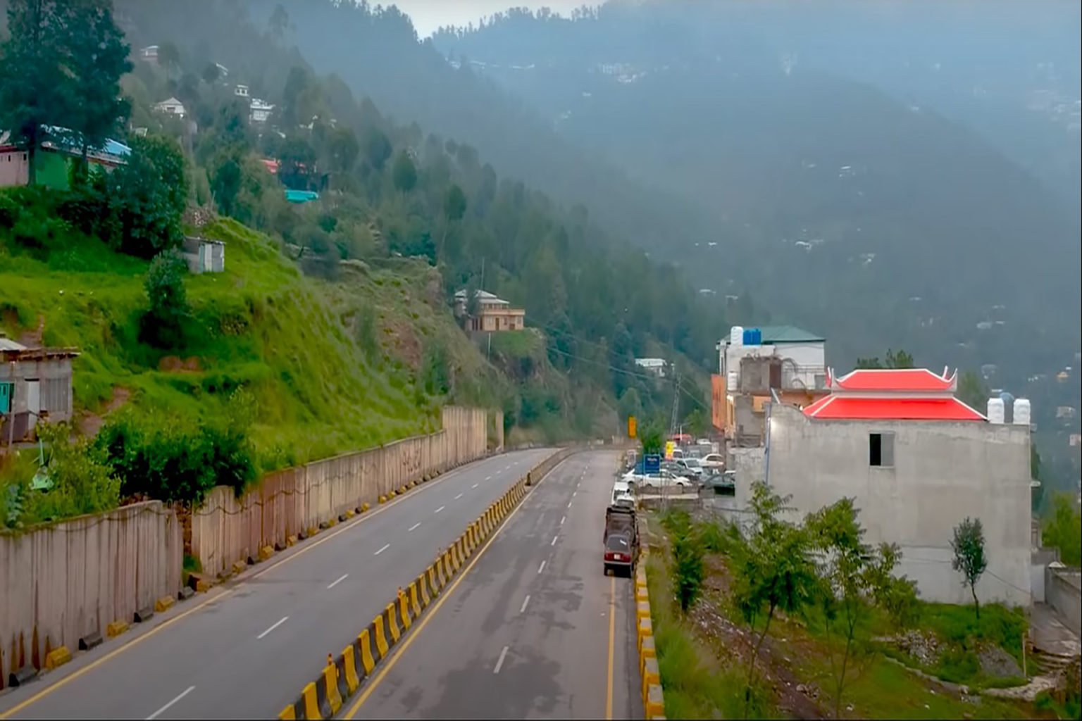 Nathia Gali Hill Station: Nature's Paradise in Pakistan's Galiyat Region