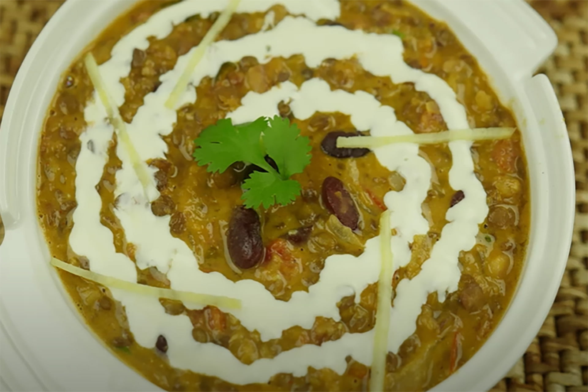 Traditional Pakistani Food - The Pakistan Traveler